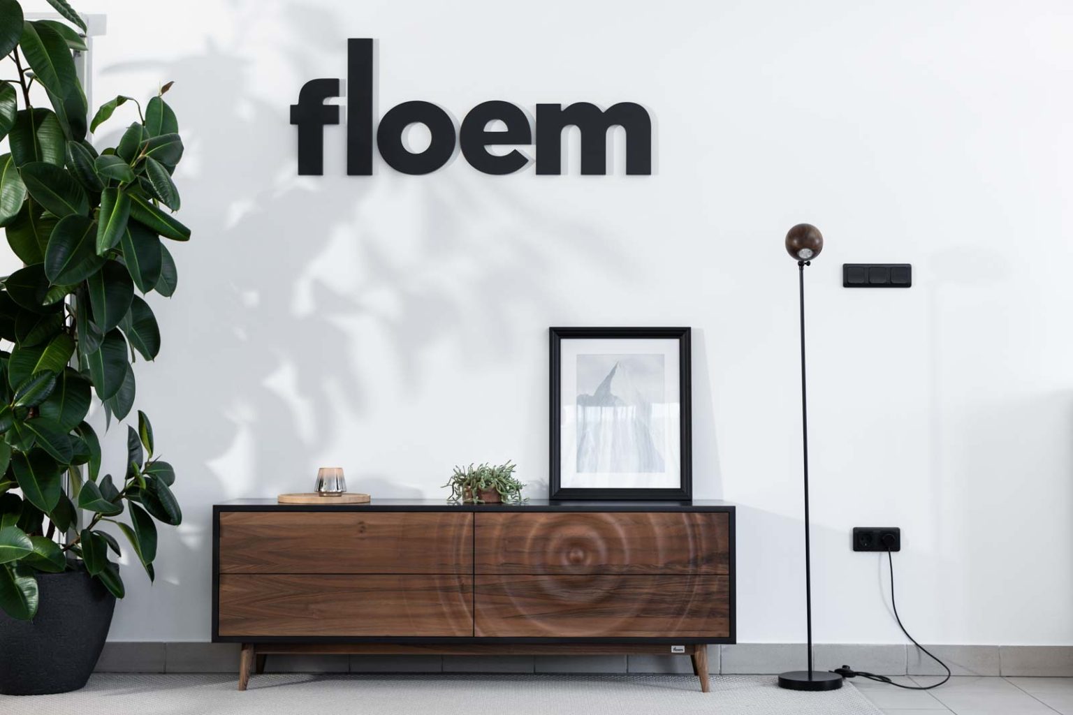 Droppin tv komoda – Floem